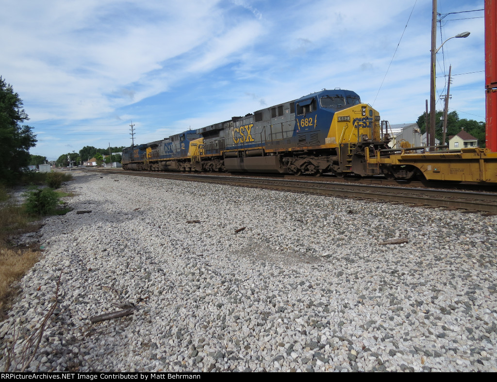 CSX 682